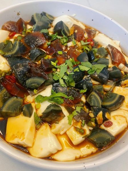 皮蛋烧豆腐怎么做_皮蛋烧豆腐的家常做法-第1张图片-山城妙识 皮蛋烧豆腐怎么做_皮蛋烧豆腐的家常做法-第1张图片-山城妙识
