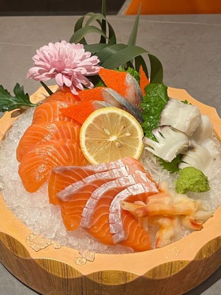 三文鱼刺身怎么吃最好_三文鱼刺身怎么吃才安全-第1张图片-山城妙识 三文鱼刺身怎么吃最好_三文鱼刺身怎么吃才安全-第1张图片-山城妙识