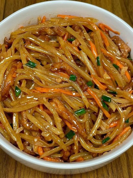 土豆丝炒肉丝怎么做_土豆丝炒肉丝先炒哪个-第2张图片-山城妙识 土豆丝炒肉丝怎么做_土豆丝炒肉丝先炒哪个-第2张图片-山城妙识