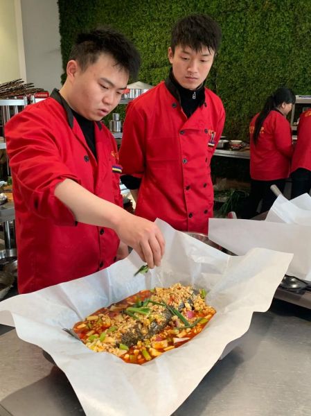 纸包鱼加盟费大概多少钱_纸包鱼加盟成本明细-第1张图片-山城妙识