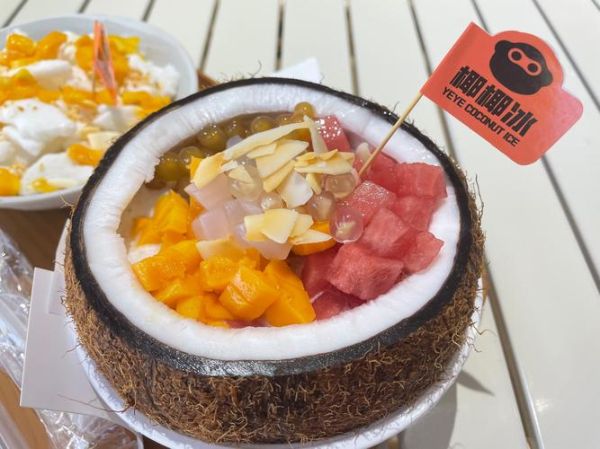 椰子肉怎么吃_椰子肉可以做什么甜品-第1张图片-山城妙识 椰子肉怎么吃_椰子肉可以做什么甜品-第1张图片-山城妙识