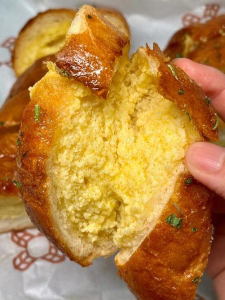 黄油大蒜面包怎么做_黄油大蒜面包热量高吗-第2张图片-山城妙识 黄油大蒜面包怎么做_黄油大蒜面包热量高吗-第2张图片-山城妙识