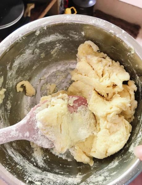 原味曲奇饼干怎么做_原味曲奇饼干用什么黄油-第1张图片-山城妙识 原味曲奇饼干怎么做_原味曲奇饼干用什么黄油-第1张图片-山城妙识