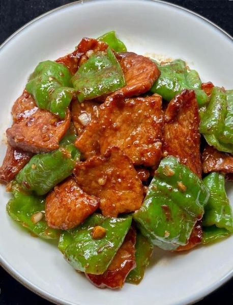 青椒小炒肉怎么做_家常青椒小炒肉做法步骤-第2张图片-山城妙识 青椒小炒肉怎么做_家常青椒小炒肉做法步骤-第2张图片-山城妙识