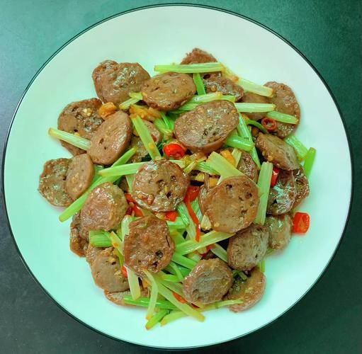 牛肉丸怎么做好吃又简单_牛肉丸的家常做法-第2张图片-山城妙识