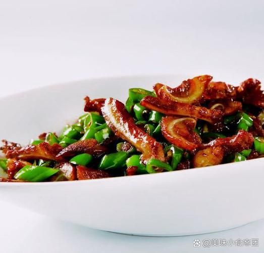 湖南小炒肉怎么做_正宗湘菜小炒肉做法-第1张图片-山城妙识