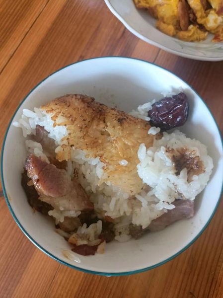 腊肉糯米饭怎么做_腊肉糯米饭最正宗的做法-第2张图片-山城妙识 腊肉糯米饭怎么做_腊肉糯米饭最正宗的做法-第2张图片-山城妙识