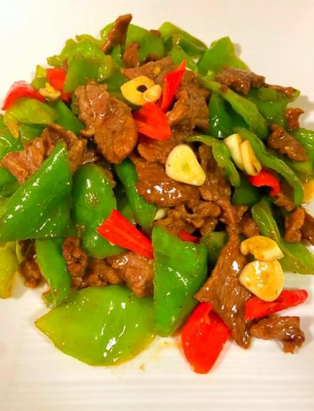 青椒炒牛肉怎么炒才嫩_青椒炒牛肉用哪个部位-第1张图片-山城妙识