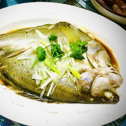 清蒸开背鱼怎么做_清蒸开背鱼蒸几分钟-第3张图片-山城妙识