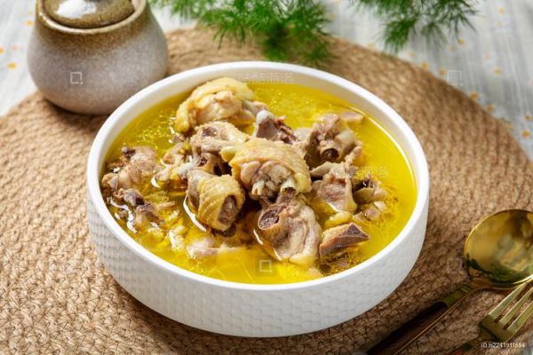 清炖土鸡放什么调料_清炖土鸡最忌什么调料-第2张图片-山城妙识