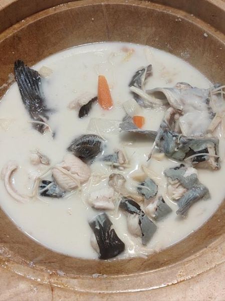 云南石锅鱼怎么做_云南石锅鱼配料有哪些-第3张图片-山城妙识