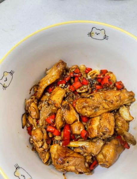 炒三黄鸡怎么做_三黄鸡炒多久才熟-第1张图片-山城妙识