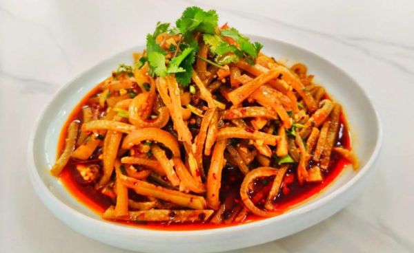 凉拌猪肉皮怎么做_猪皮焯水多久才脆-第3张图片-山城妙识