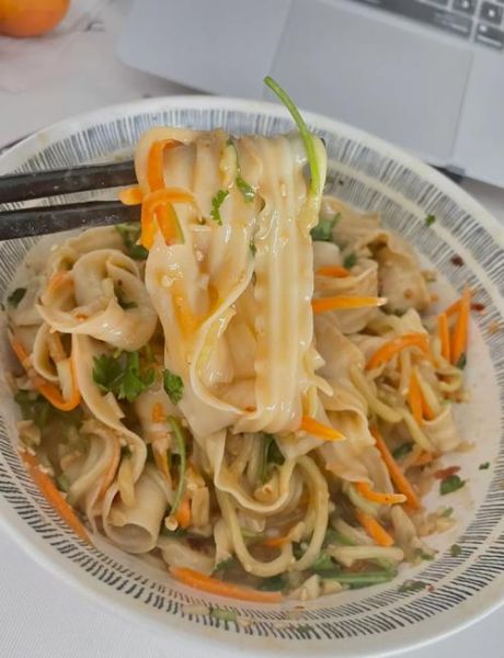 家常麻酱凉面怎么做_麻酱凉面调料比例-第3张图片-山城妙识