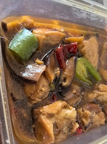 黄焖鸡怎么做才正宗_黄焖鸡米饭最香做法-第3张图片-山城妙识 黄焖鸡怎么做才正宗_黄焖鸡米饭最香做法-第3张图片-山城妙识