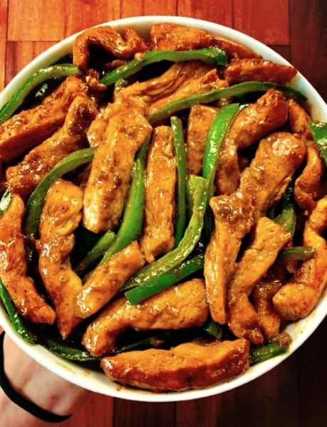 鸡脯肉炒什么菜好吃_鸡脯肉搭配什么蔬菜最嫩-第1张图片-山城妙识