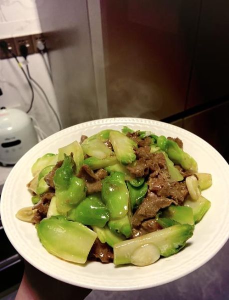 清炒儿菜怎么做才好吃_儿菜炒多久才脆嫩-第1张图片-山城妙识 清炒儿菜怎么做才好吃_儿菜炒多久才脆嫩-第1张图片-山城妙识