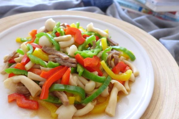 蘑菇配什么炒好吃_蘑菇炒什么最香-第2张图片-山城妙识