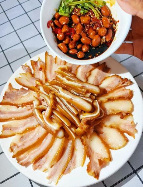 正宗卤猪耳朵怎么做_卤猪耳朵配方比例-第1张图片-山城妙识 正宗卤猪耳朵怎么做_卤猪耳朵配方比例-第1张图片-山城妙识