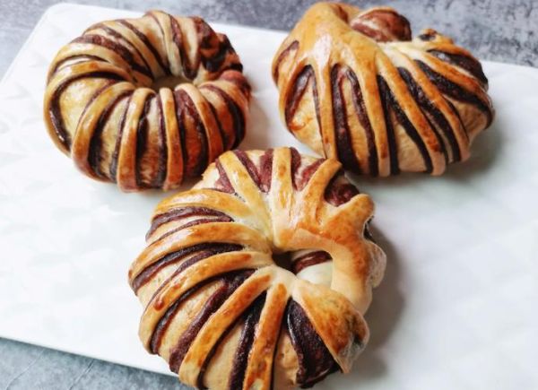 豆沙面包的做法烤箱_新手一次成功-第1张图片-山城妙识 豆沙面包的做法烤箱_新手一次成功-第1张图片-山城妙识