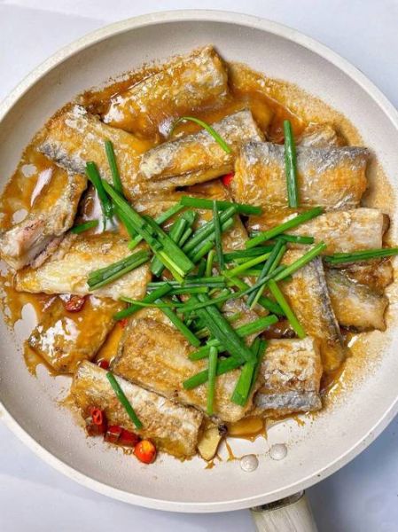 川味红烧带鱼怎么做_川味红烧带鱼最正宗做法-第2张图片-山城妙识