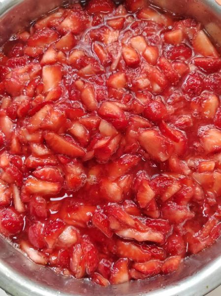 草莓酱软萌小仙女怎么做_草莓酱软萌小仙女好吃吗-第1张图片-山城妙识