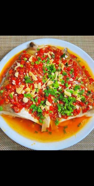 鱼头怎么做好吃_剁椒鱼头的家常做法-第1张图片-山城妙识