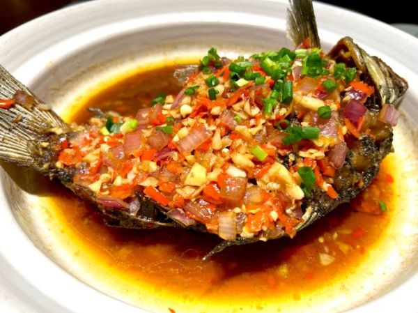 酥鲫鱼怎么做_酥鲫鱼的家常做法步骤-第1张图片-山城妙识