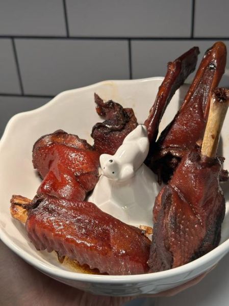 四喜鸭子最正宗的做法_如何做出饭店级口感-第1张图片-山城妙识 四喜鸭子最正宗的做法_如何做出饭店级口感-第1张图片-山城妙识