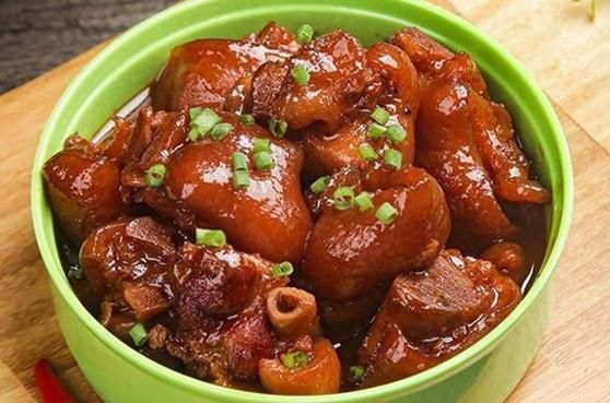 炖猪蹄最忌三种调料_怎么炖才软糯不腥-第2张图片-山城妙识 炖猪蹄最忌三种调料_怎么炖才软糯不腥-第2张图片-山城妙识