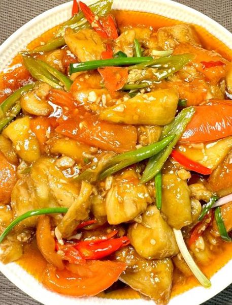 炒茄子怎么做好吃又简单_家常炒茄子做法-第3张图片-山城妙识