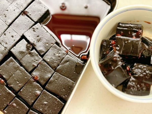 龟苓膏粉怎么煮_龟苓膏粉用冷水还是热水-第1张图片-山城妙识