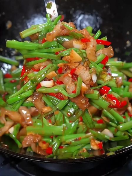 空心菜和什么搭配好吃_空心菜最佳搭配推荐-第3张图片-山城妙识