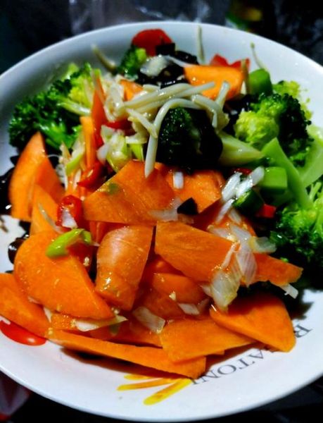 素拼凉菜怎么做好吃_素拼凉菜需要焯水吗-第1张图片-山城妙识