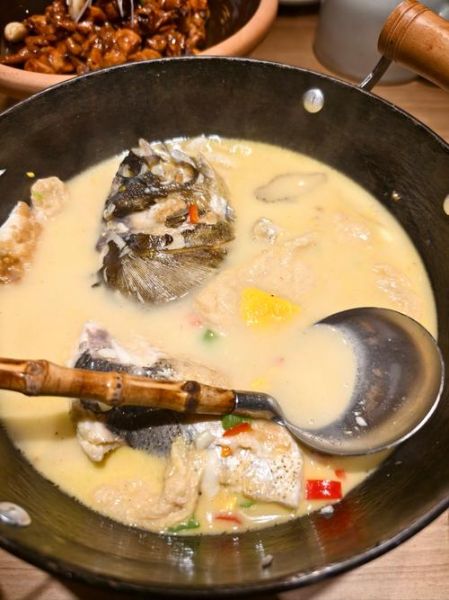 鱼头一般跟什么炖汤_鱼头汤放什么食材最鲜-第2张图片-山城妙识 鱼头一般跟什么炖汤_鱼头汤放什么食材最鲜-第2张图片-山城妙识