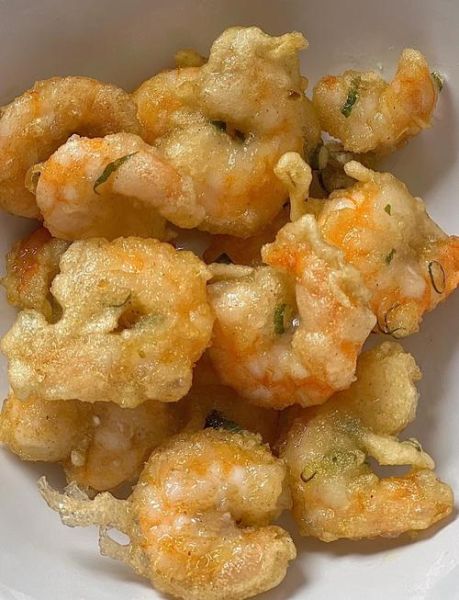炸虾仁怎么做好吃_炸虾仁酥脆不腥的秘诀-第1张图片-山城妙识