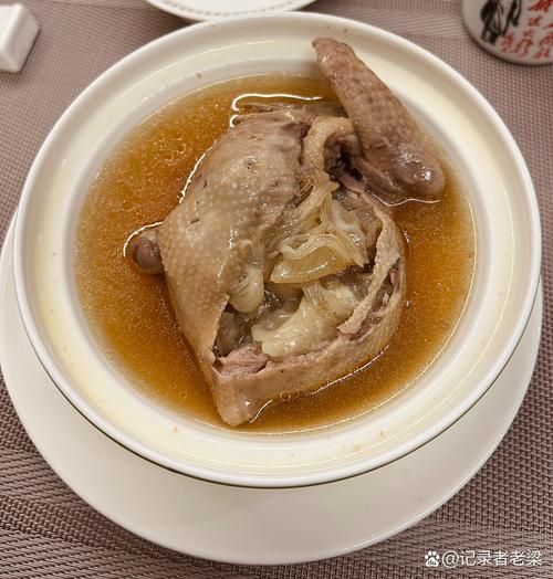 鸽子鱼翅怎么炖才好吃_鸽子鱼翅的做法大全-第2张图片-山城妙识 鸽子鱼翅怎么炖才好吃_鸽子鱼翅的做法大全-第2张图片-山城妙识