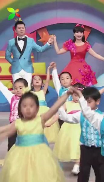 饼干歌舞蹈怎么跳_饼干歌舞蹈教学步骤-第1张图片-山城妙识 饼干歌舞蹈怎么跳_饼干歌舞蹈教学步骤-第1张图片-山城妙识