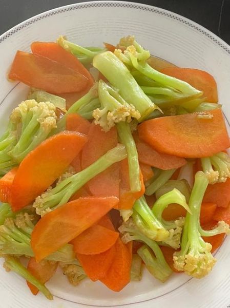 素炒菜花怎么炒好吃_素炒菜花用焯水吗-第2张图片-山城妙识