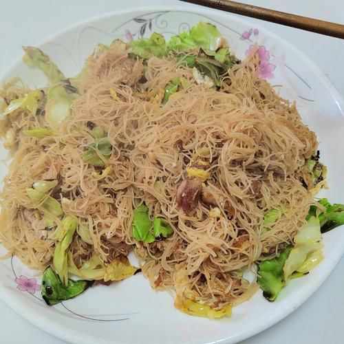 炒细粉丝怎么不粘锅_炒细粉丝的家常做法-第1张图片-山城妙识