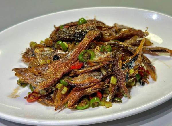 湖南火焙鱼怎么做_正宗火焙鱼做法窍门-第1张图片-山城妙识