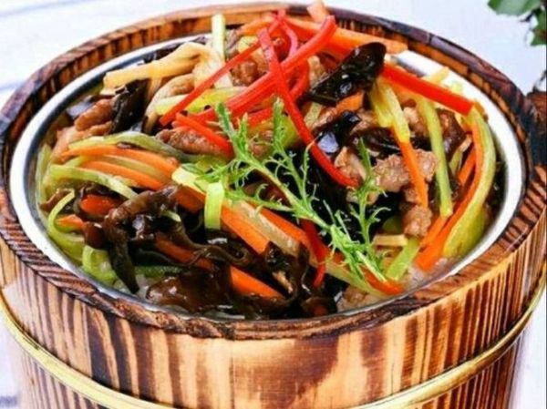 木桶饭培训学费多少钱_学木桶饭要多久-第2张图片-山城妙识 木桶饭培训学费多少钱_学木桶饭要多久-第2张图片-山城妙识