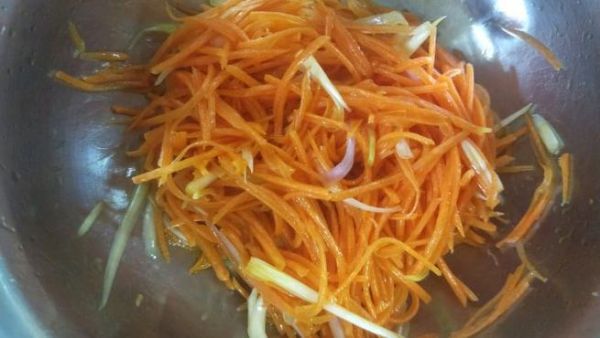 凉拌胡萝卜丝怎么做好吃_家常做法步骤-第1张图片-山城妙识 凉拌胡萝卜丝怎么做好吃_家常做法步骤-第1张图片-山城妙识