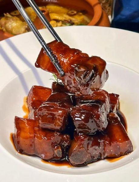 上海本帮红烧肉最正宗做法_为什么用冰糖而不是白糖-第1张图片-山城妙识 上海本帮红烧肉最正宗做法_为什么用冰糖而不是白糖-第1张图片-山城妙识