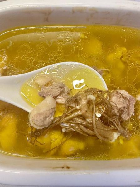 怎么炖鸡汤肉不柴_炖鸡汤肉嫩不柴的窍门-第3张图片-山城妙识