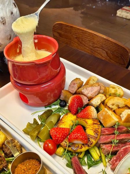 芝士火锅用什么芝士_哪种奶酪拉丝最好-第1张图片-山城妙识 芝士火锅用什么芝士_哪种奶酪拉丝最好-第1张图片-山城妙识