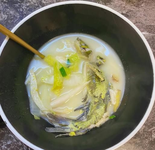 鱼汤怎么熬才白_鱼汤的做法大全家常-第3张图片-山城妙识 鱼汤怎么熬才白_鱼汤的做法大全家常-第3张图片-山城妙识