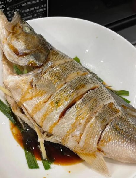 微波炉蒸鱼要放水吗_蒸鱼用微波炉的正确水量-第1张图片-山城妙识 微波炉蒸鱼要放水吗_蒸鱼用微波炉的正确水量-第1张图片-山城妙识