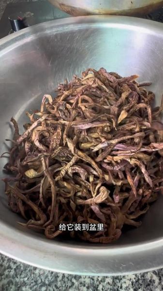 茄子干怎么晒好吃窍门_晒茄子干不黑的技巧-第3张图片-山城妙识 茄子干怎么晒好吃窍门_晒茄子干不黑的技巧-第3张图片-山城妙识