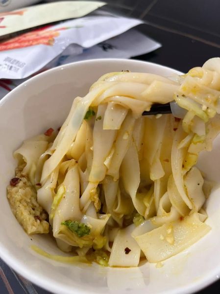 不洗面凉皮怎么做_不洗面凉皮的做法视频-第3张图片-山城妙识